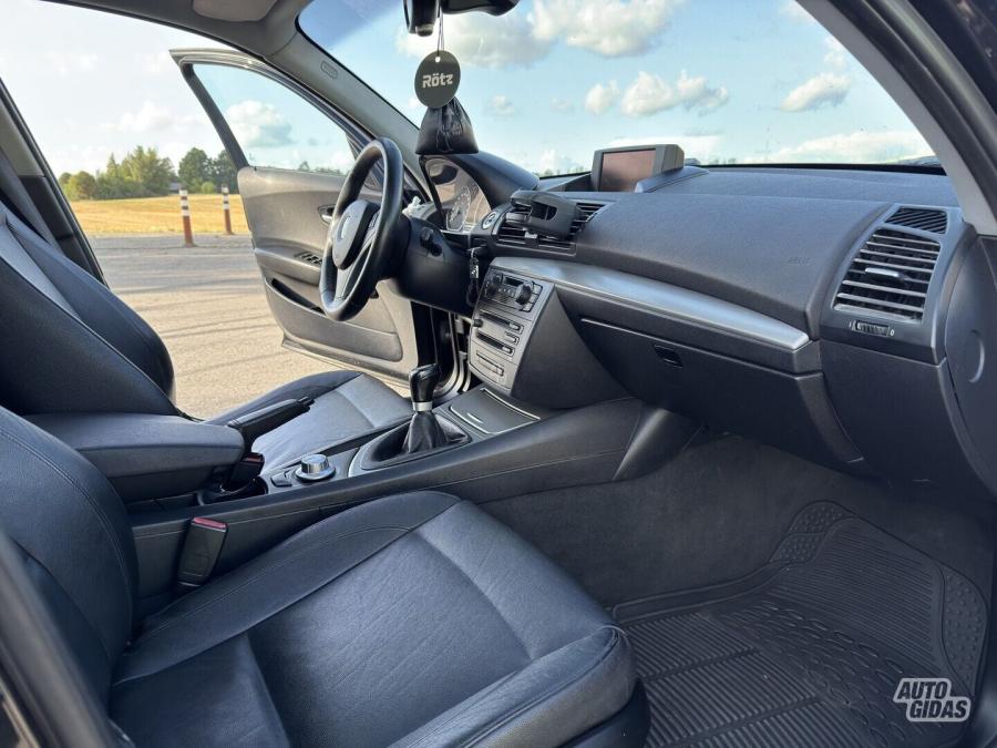Melns BMW 118 2006 Kauņa, ar dzinēja tilpumu 2.00 L un nobraukumu 308 tūkst. km par 2200 €, foto 7 vietnē AUTOMOTO.COM.LV