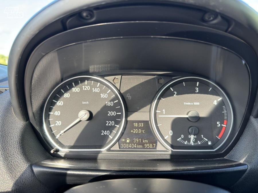 Melns BMW 118 2006 Kauņa, ar dzinēja tilpumu 2.00 L un nobraukumu 308 tūkst. km par 2200 €, foto 8 vietnē AUTOMOTO.COM.LV