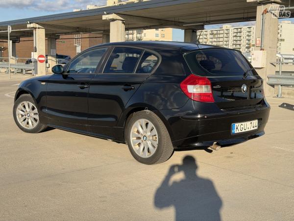 Black BMW 118 2006 in Vilnius, with an engine capacity of 2.00 L and mileage of 298 thousand km for 2500 €, photo 7 on AUTOMOTO.COM.LV
