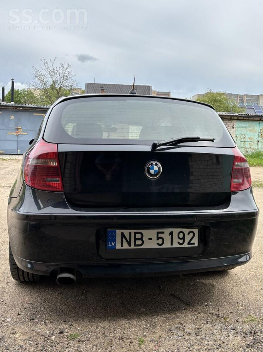Melns BMW 118 2007 Rīga, ar dzinēja tilpumu 2.00 L un nobraukumu 305 tūkst. km par 4600 €, foto 2 vietnē AUTOMOTO.COM.LV