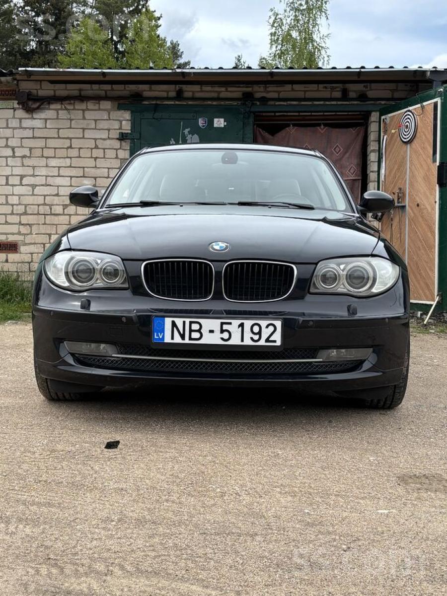 Melns BMW 118 2007 Rīga, ar dzinēja tilpumu 2.00 L un nobraukumu 305 tūkst. km par 4600 €, foto 4 vietnē AUTOMOTO.COM.LV