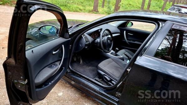 Black BMW 118 2007 in Riga, with an engine capacity of 2.00 L and mileage of 510 thousand km for 2200 €, photo 4 on AUTOMOTO.COM.LV