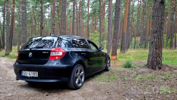 Black BMW 118 2007 in Riga, with an engine capacity of 2.00 L and mileage of 510 thousand km for 2200 €, photo 10 on AUTOMOTO.COM.LV