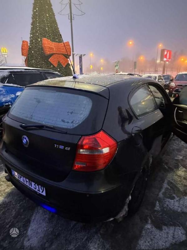 Melns BMW 118 2007 Klaipėda, ar dzinēja tilpumu 2.00 L un nobraukumu 376 tūkst. km par 3600 €, foto 4 vietnē AUTOMOTO.COM.LV