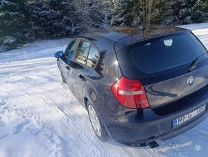 Melns BMW 118 2007 Prienai, ar dzinēja tilpumu 2.00 L un nobraukumu 284 tūkst. km par 2700 €, foto  vietnē AUTOMOTO.COM.LV