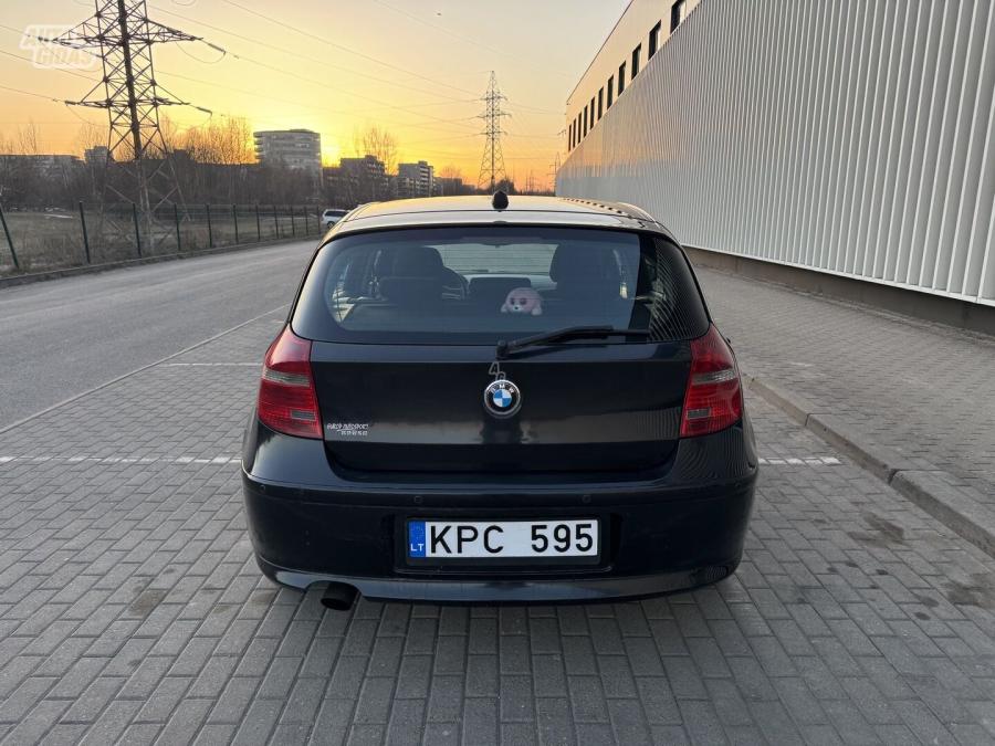 Melns BMW 118 2007 Viļņa, ar dzinēja tilpumu 2.00 L un nobraukumu 304 tūkst. km par 2900 €, foto 6 vietnē AUTOMOTO.COM.LV