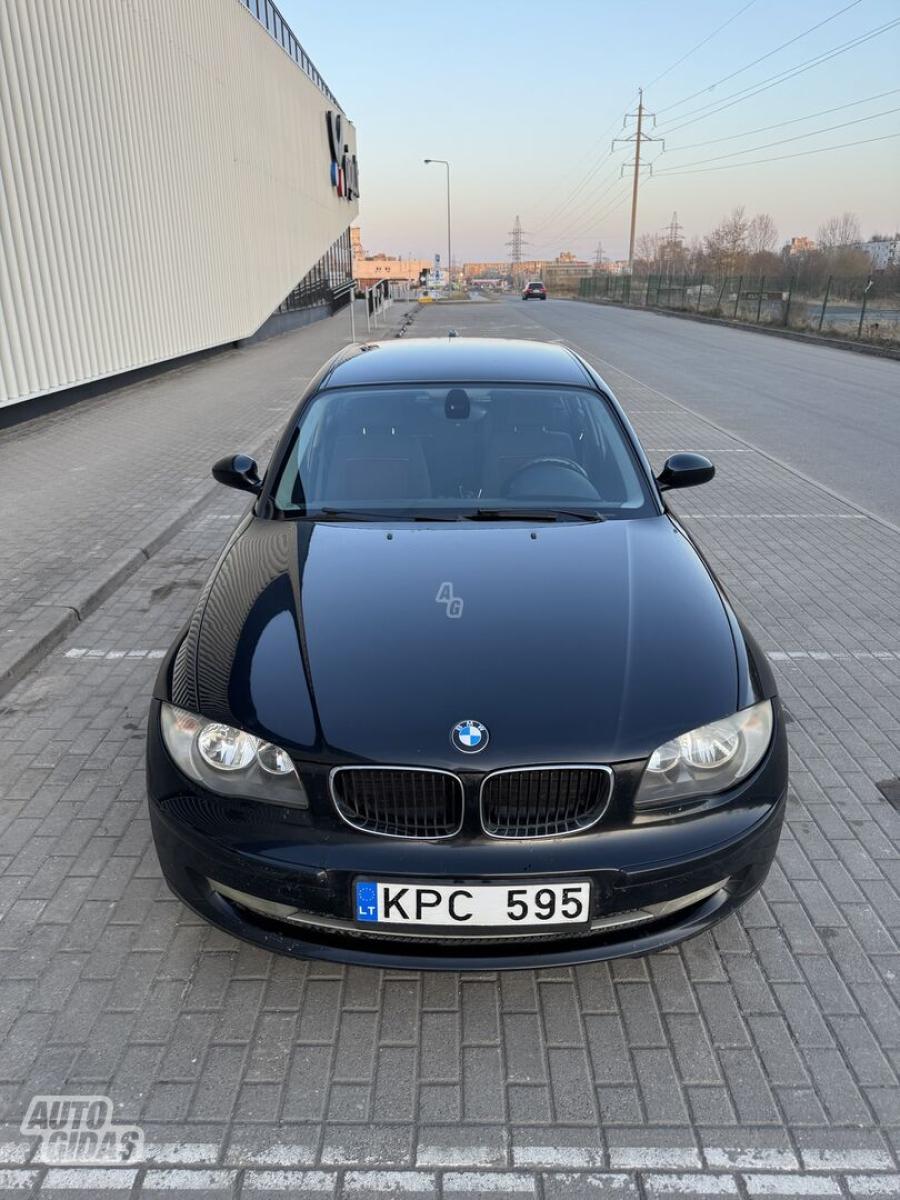 Melns BMW 118 2007 Viļņa, ar dzinēja tilpumu 2.00 L un nobraukumu 304 tūkst. km par 2700 €, foto 9 vietnē AUTOMOTO.COM.LV