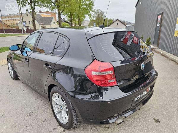 Black BMW 118 2007 in Siauliai, with an engine capacity of 2.00 L and mileage of 266 thousand km for 4750 €, photo 8 on AUTOMOTO.COM.LV