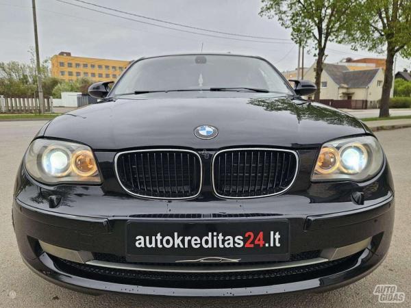 Black BMW 118 2007 in Siauliai, with an engine capacity of 2.00 L and mileage of 266 thousand km for 4750 €, photo 2 on AUTOMOTO.COM.LV