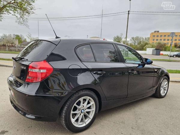 Black BMW 118 2007 in Siauliai, with an engine capacity of 2.00 L and mileage of 266 thousand km for 4750 €, photo 6 on AUTOMOTO.COM.LV