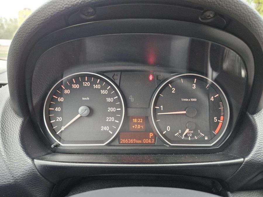 Черный БМВ 118 2007 в Шяуляй, объемом двигателя 2.00 л и пробегом 266 тыс. км за 4750 €, фото 20 на AUTOMOTO.COM.LV