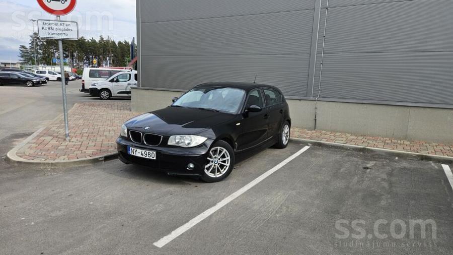 Black BMW 118 2007 in Riga, with an engine capacity of 2.00 L and mileage of 269 thousand km for 3200 €, photo 1 on AUTOMOTO.COM.LV