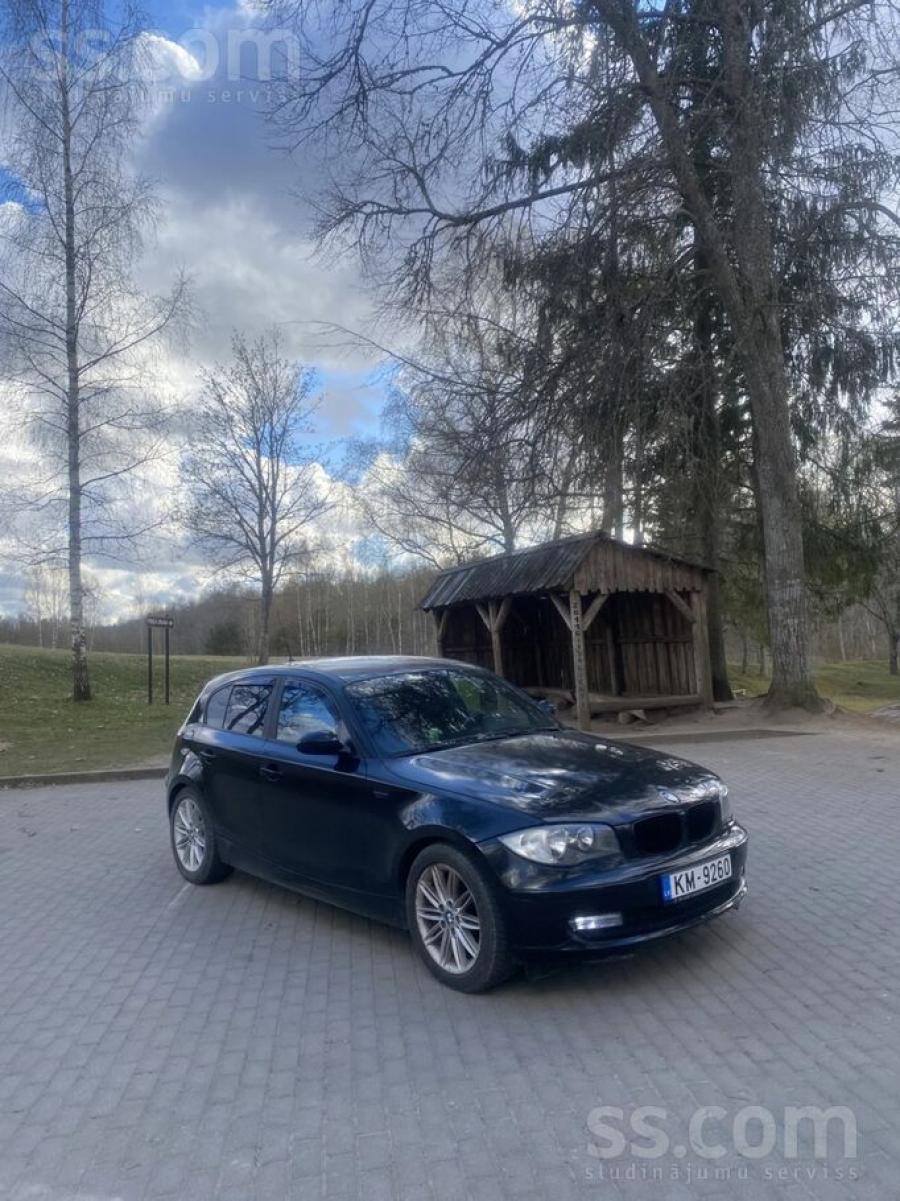 Melns BMW 118 2007 Kuldīga, ar dzinēja tilpumu 2.00 L un nobraukumu 293 tūkst. km par 2750 €, foto 4 vietnē AUTOMOTO.COM.LV