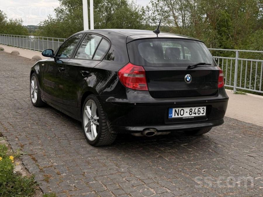 Black BMW 118 2007 in Riga, with an engine capacity of 2.00 L and mileage of 209 thousand km for 3700 €, photo 5 on AUTOMOTO.COM.LV