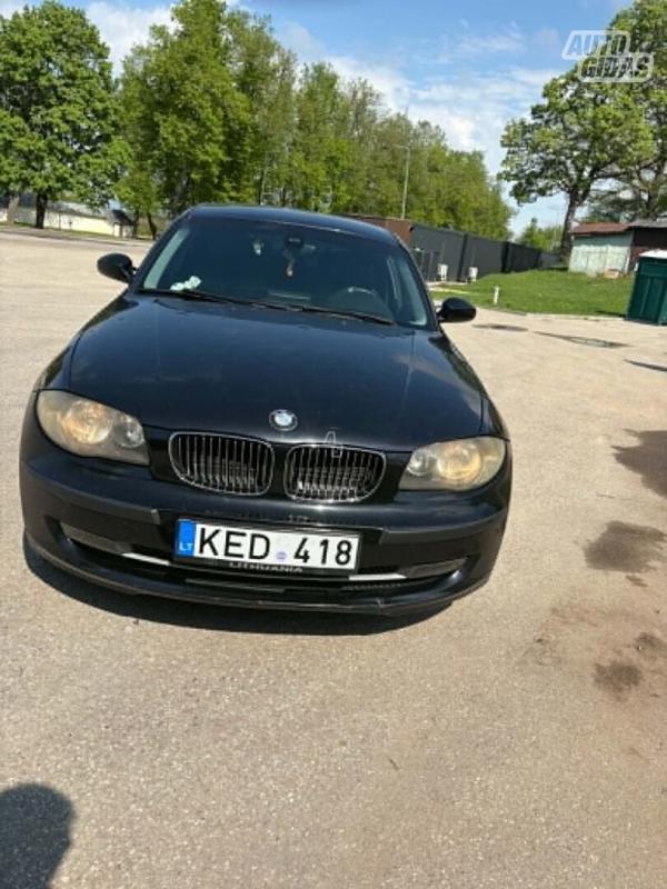 Melns BMW 118 2007 Viļņa, ar dzinēja tilpumu 2.00 L un nobraukumu 326 tūkst. km par 2500 €, foto 4 vietnē AUTOMOTO.COM.LV