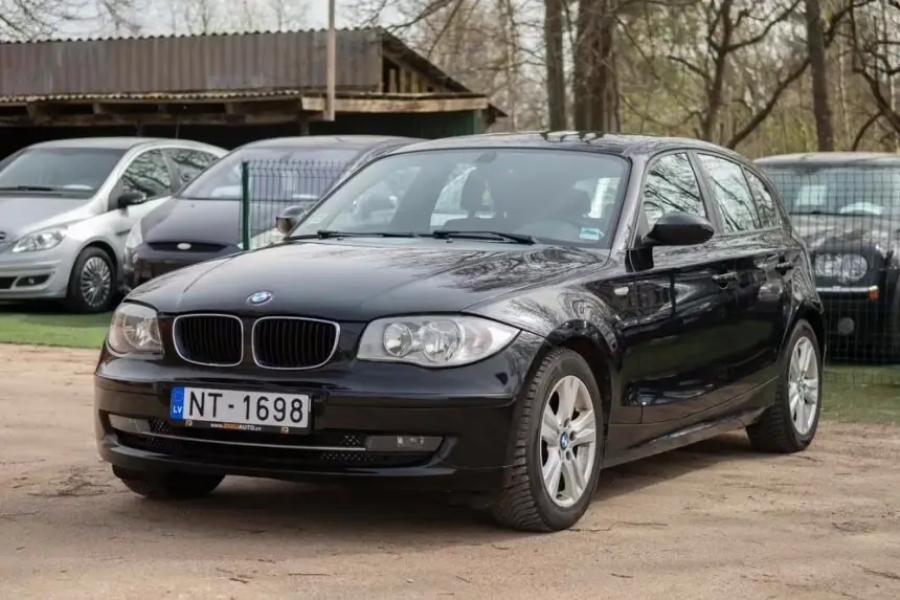 Black BMW 118 2007 in Grobiņa, with an engine capacity of 2.00 L and mileage of 297 thousand km for 4900 €, photo 3 on AUTOMOTO.COM.LV