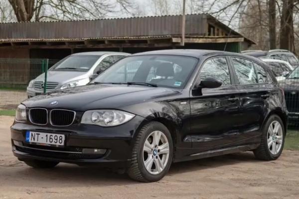 Black BMW 118 2007 in Grobiņa, with an engine capacity of 2.00 L and mileage of 297 thousand km for 4900 €, photo 3 on AUTOMOTO.COM.LV