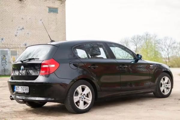Melns BMW 118 2007 Grobiņa, ar dzinēja tilpumu 2.00 L un nobraukumu 297 tūkst. km par 4900 €, foto 7 vietnē AUTOMOTO.COM.LV