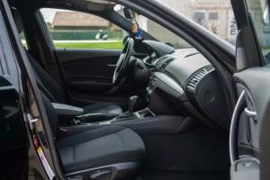 Black BMW 118 2007 in Grobiņa, with an engine capacity of 2.00 L and mileage of 297 thousand km for 4900 €, photo 12 on AUTOMOTO.COM.LV