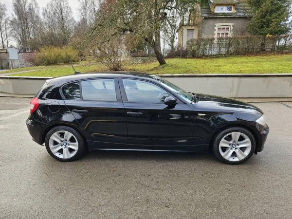 Melns BMW 118 2007 Jēkabpils, ar dzinēja tilpumu 2.00 L un nobraukumu 289 tūkst. km par 3390 €, foto 5 vietnē AUTOMOTO.COM.LV