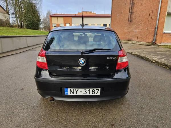 Melns BMW 118 2007 Jēkabpils, ar dzinēja tilpumu 2.00 L un nobraukumu 289 tūkst. km par 3390 €, foto 8 vietnē AUTOMOTO.COM.LV