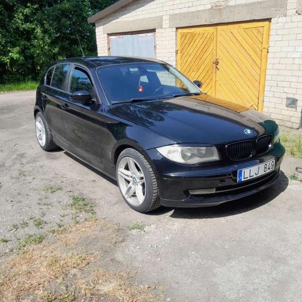 Melns BMW 118 2007 Šakiai, ar dzinēja tilpumu 2.00 L un nobraukumu 320 tūkst. km par 1950 €, foto 6 vietnē AUTOMOTO.COM.LV