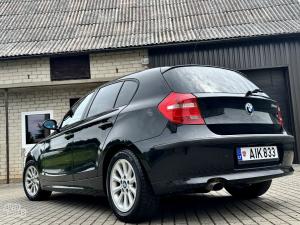 Black BMW 118 2007 in Kaunas, with an engine capacity of 2.00 L and mileage of 275 thousand km for 3150 €, photo 4 on AUTOMOTO.COM.LV