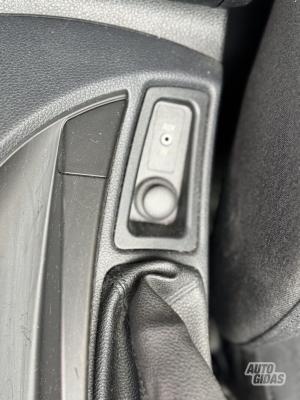 Black BMW 118 2007 in Kaunas, with an engine capacity of 2.00 L and mileage of 275 thousand km for 3150 €, photo 16 on AUTOMOTO.COM.LV