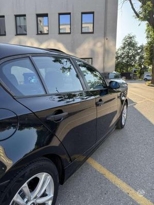 Melns BMW 118 2007 Kauņa, ar dzinēja tilpumu 2.00 L un nobraukumu 298 tūkst. km par 2800 €, foto 6 vietnē AUTOMOTO.COM.LV