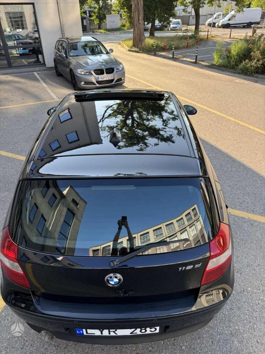 Melns BMW 118 2007 Kauņa, ar dzinēja tilpumu 2.00 L un nobraukumu 298 tūkst. km par 2800 €, foto 10 vietnē AUTOMOTO.COM.LV