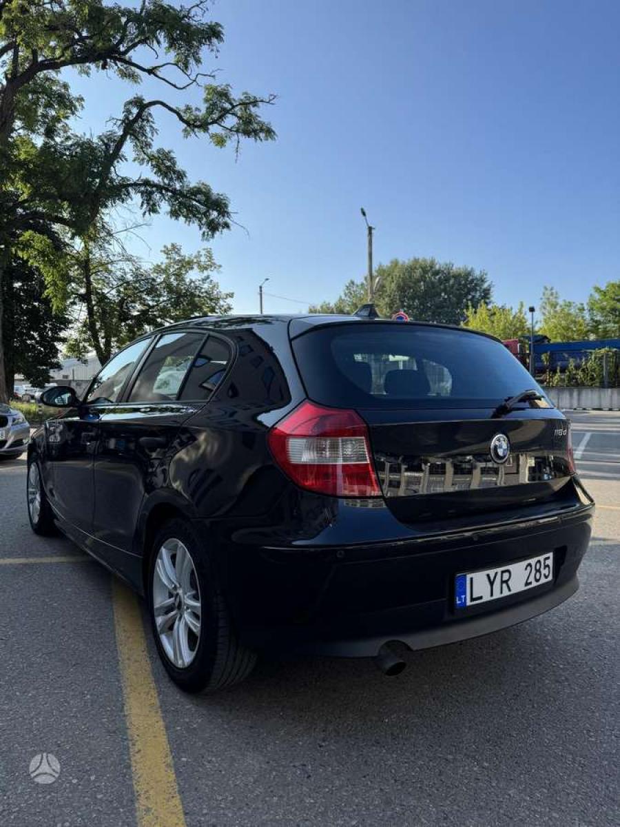 Melns BMW 118 2007 Kauņa, ar dzinēja tilpumu 2.00 L un nobraukumu 298 tūkst. km par 2800 €, foto 12 vietnē AUTOMOTO.COM.LV
