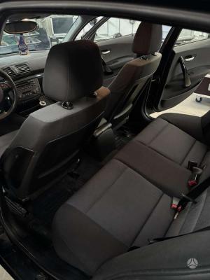 Melns BMW 118 2007 Kauņa, ar dzinēja tilpumu 2.00 L un nobraukumu 298 tūkst. km par 2800 €, foto 28 vietnē AUTOMOTO.COM.LV