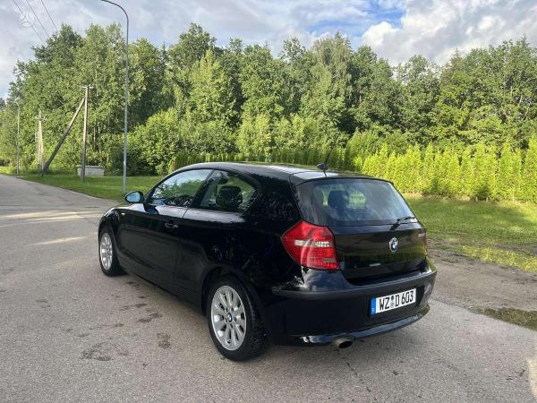 Melns BMW 118 2007 Kauņa, ar dzinēja tilpumu 2.00 L un nobraukumu 307 tūkst. km par 2300 €, foto 3 vietnē AUTOMOTO.COM.LV