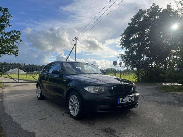 Melns BMW 118 2007 Kauņa, ar dzinēja tilpumu 2.00 L un nobraukumu 307 tūkst. km par 2300 €, foto 5 vietnē AUTOMOTO.COM.LV