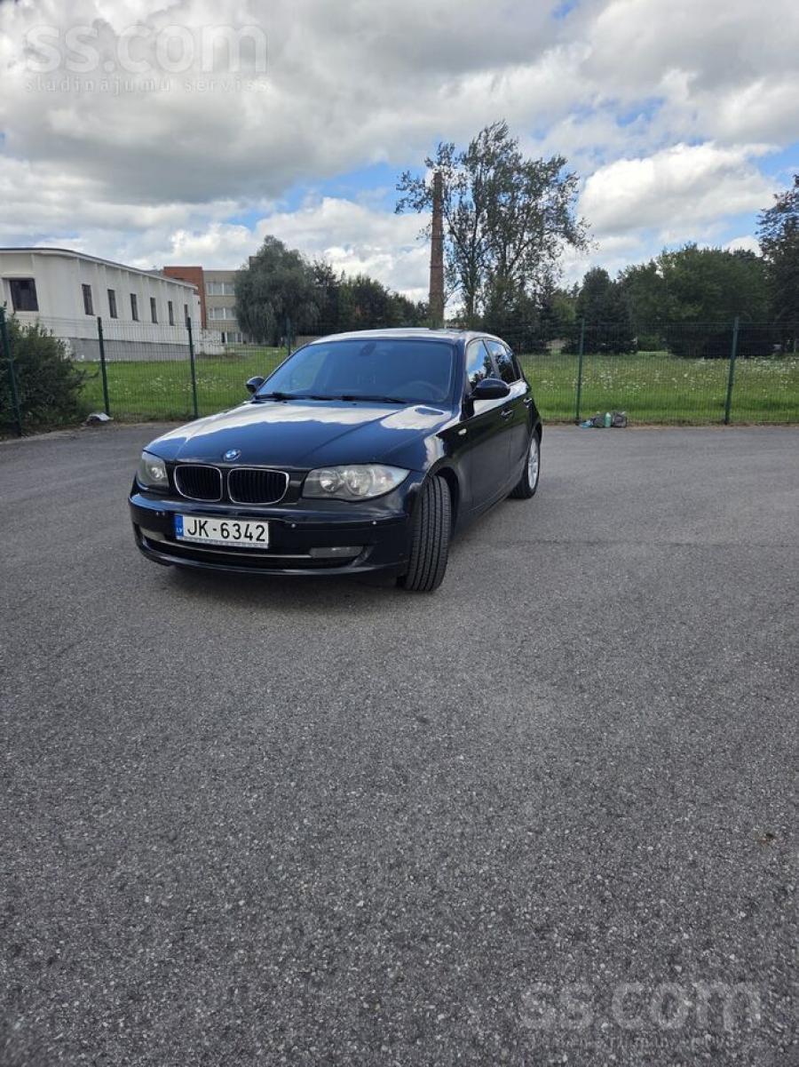 Melns BMW 118 2007 Ogre, ar dzinēja tilpumu 2.00 L un nobraukumu 354 tūkst. km par 3900 €, foto 1 vietnē AUTOMOTO.COM.LV