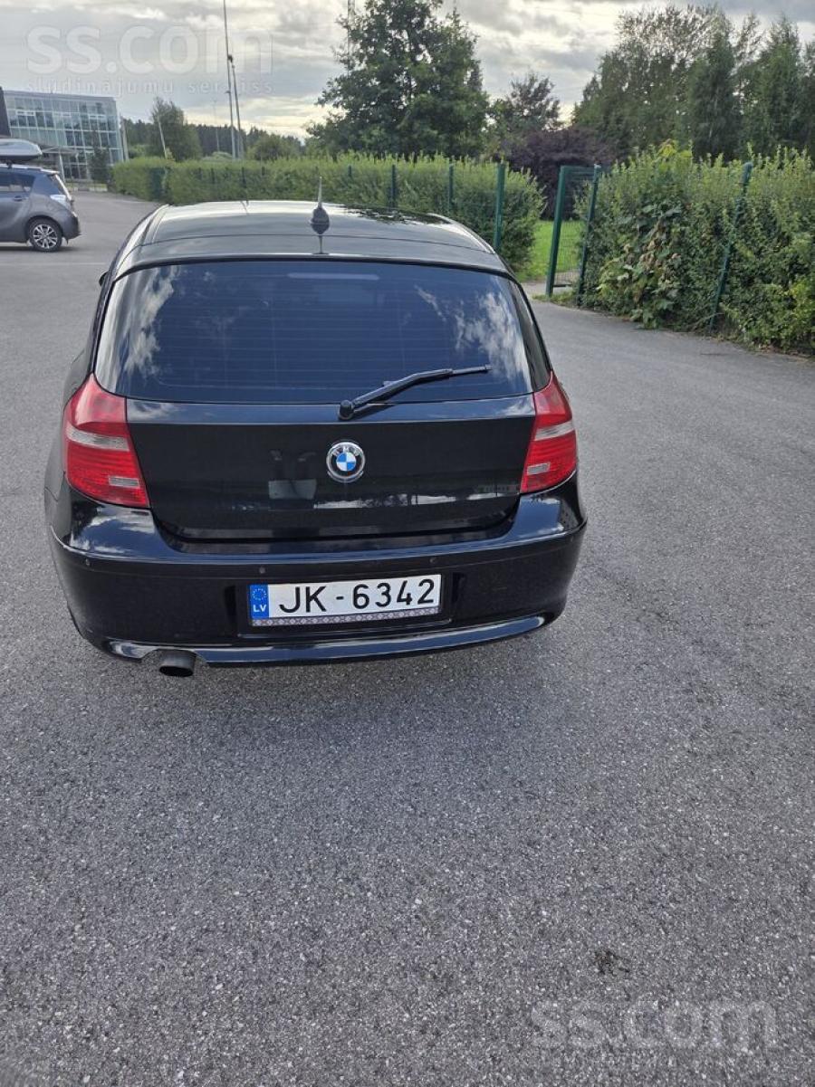 Melns BMW 118 2007 Ogre, ar dzinēja tilpumu 2.00 L un nobraukumu 354 tūkst. km par 3900 €, foto 4 vietnē AUTOMOTO.COM.LV
