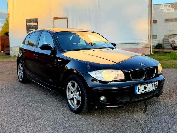 Black BMW 118 2007 in Kaunas, with an engine capacity of 2.00 L and mileage of 400 thousand km for 1600 €, photo 2 on AUTOMOTO.COM.LV