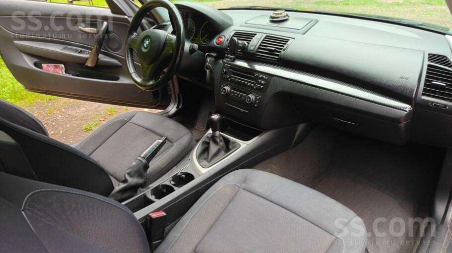 Melns BMW 118 2007 Rīga, ar dzinēja tilpumu 2.00 L un nobraukumu 265 tūkst. km par 2950 €, foto 6 vietnē AUTOMOTO.COM.LV