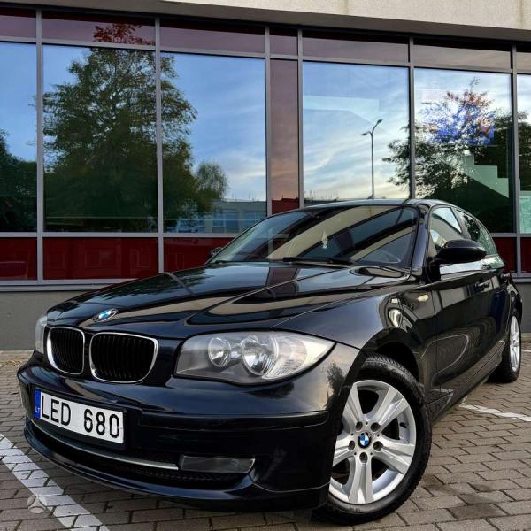 Melns BMW 118 2007 Kaišiadorys, ar dzinēja tilpumu 2.00 L un nobraukumu 318 tūkst. km par 2350 €, foto 1 vietnē AUTOMOTO.COM.LV