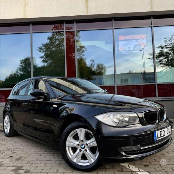 Melns BMW 118 2007 Kaišiadorys, ar dzinēja tilpumu 2.00 L un nobraukumu 318 tūkst. km par 2350 €, foto 5 vietnē AUTOMOTO.COM.LV