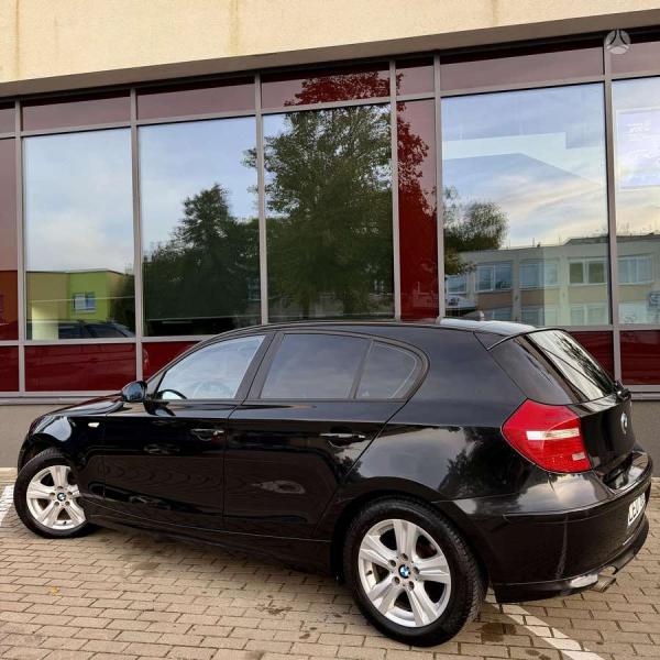 Melns BMW 118 2007 Kaišiadorys, ar dzinēja tilpumu 2.00 L un nobraukumu 318 tūkst. km par 2350 €, foto 6 vietnē AUTOMOTO.COM.LV