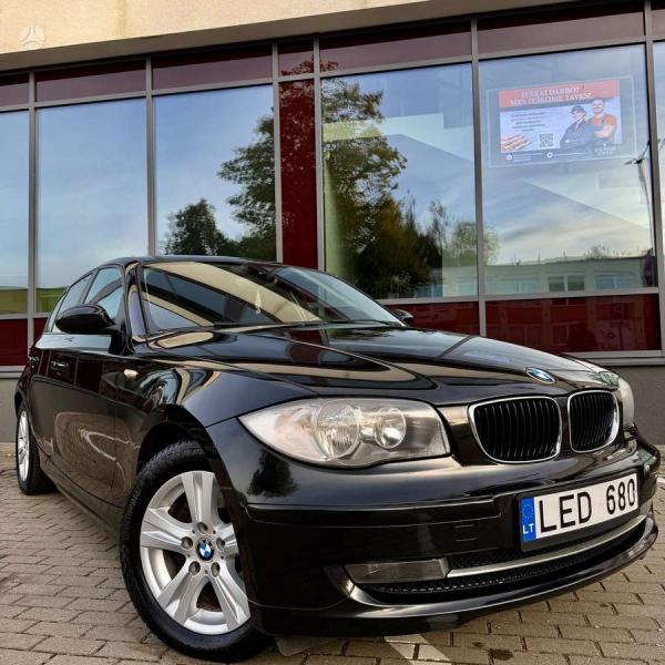 Melns BMW 118 2007 Kaišiadorys, ar dzinēja tilpumu 2.00 L un nobraukumu 318 tūkst. km par 2350 €, foto 10 vietnē AUTOMOTO.COM.LV