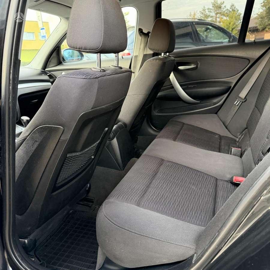 Black BMW 118 2007 in Kaisiadorys, with an engine capacity of 2.00 L and mileage of 318 thousand km for 2350 €, photo 23 on AUTOMOTO.COM.LV