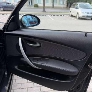 Black BMW 118 2007 in Kaisiadorys, with an engine capacity of 2.00 L and mileage of 318 thousand km for 2350 €, photo 25 on AUTOMOTO.COM.LV