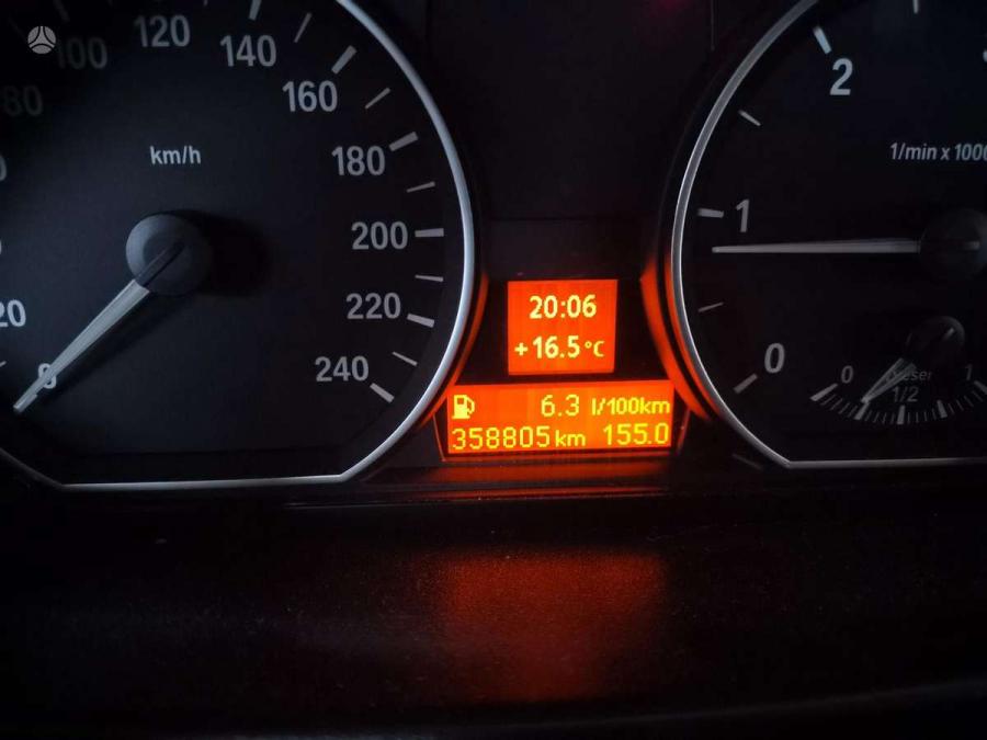 Black BMW 118 2007 in Kaunas, with an engine capacity of 2.00 L and mileage of 359 thousand km for 2800 €, photo 10 on AUTOMOTO.COM.LV