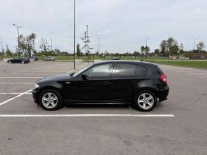 Black BMW 118 2007 in Ukmerge, with an engine capacity of 2.00 L and mileage of 332 thousand km for 2300 €, photo 6 on AUTOMOTO.COM.LV