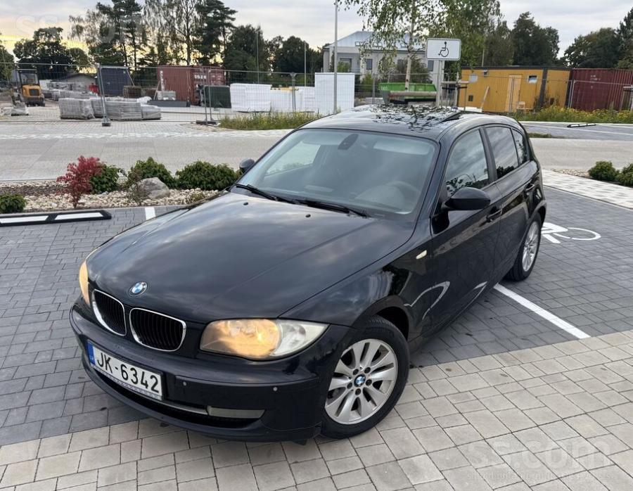 Black BMW 118 2007 in Riga, with an engine capacity of 2.00 L and mileage of 350 thousand km for 2990 €, photo 3 on AUTOMOTO.COM.LV