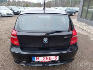 Black BMW 118 2008 in Valmiera, with an engine capacity of 2.00 L and mileage of 269 thousand km for 3550 €, photo 4 on AUTOMOTO.COM.LV