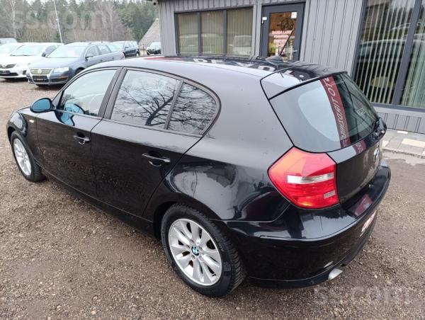 Melns BMW 118 2008 Valmiera, ar dzinēja tilpumu 2.00 L un nobraukumu 269 tūkst. km par 3550 €, foto 3 vietnē AUTOMOTO.COM.LV