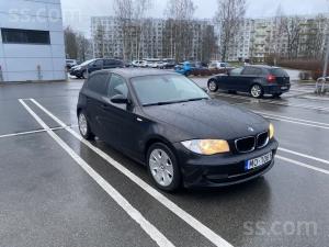Black BMW 118 2008 in Riga, with an engine capacity of 2.00 L and mileage of 302 thousand km for 4600 €, photo 5 on AUTOMOTO.COM.LV